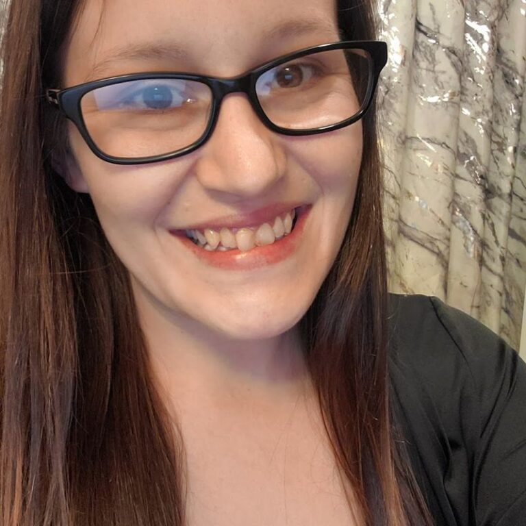 Shiny Smile Veneers™ - Official Site | Natural Looking Snap-On Veneers